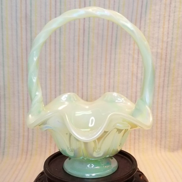 Fenton | Art | Vintage 99s Fenton Art Jadeite Opalescent Jade Green ...